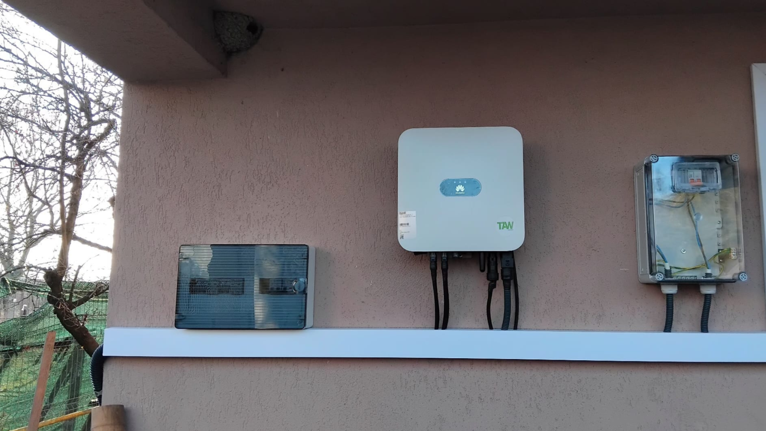 Tot ce trebuie să ştii despre Invertoare - ON Grid, OFF Grid, Hybrid ...